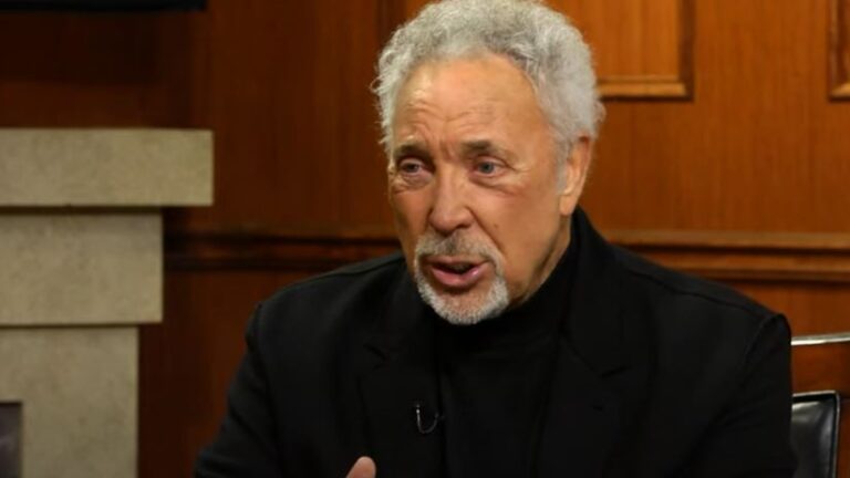 Inside Tom Jones' 59-Year Marriage: The Untold Story of His Lasting ...